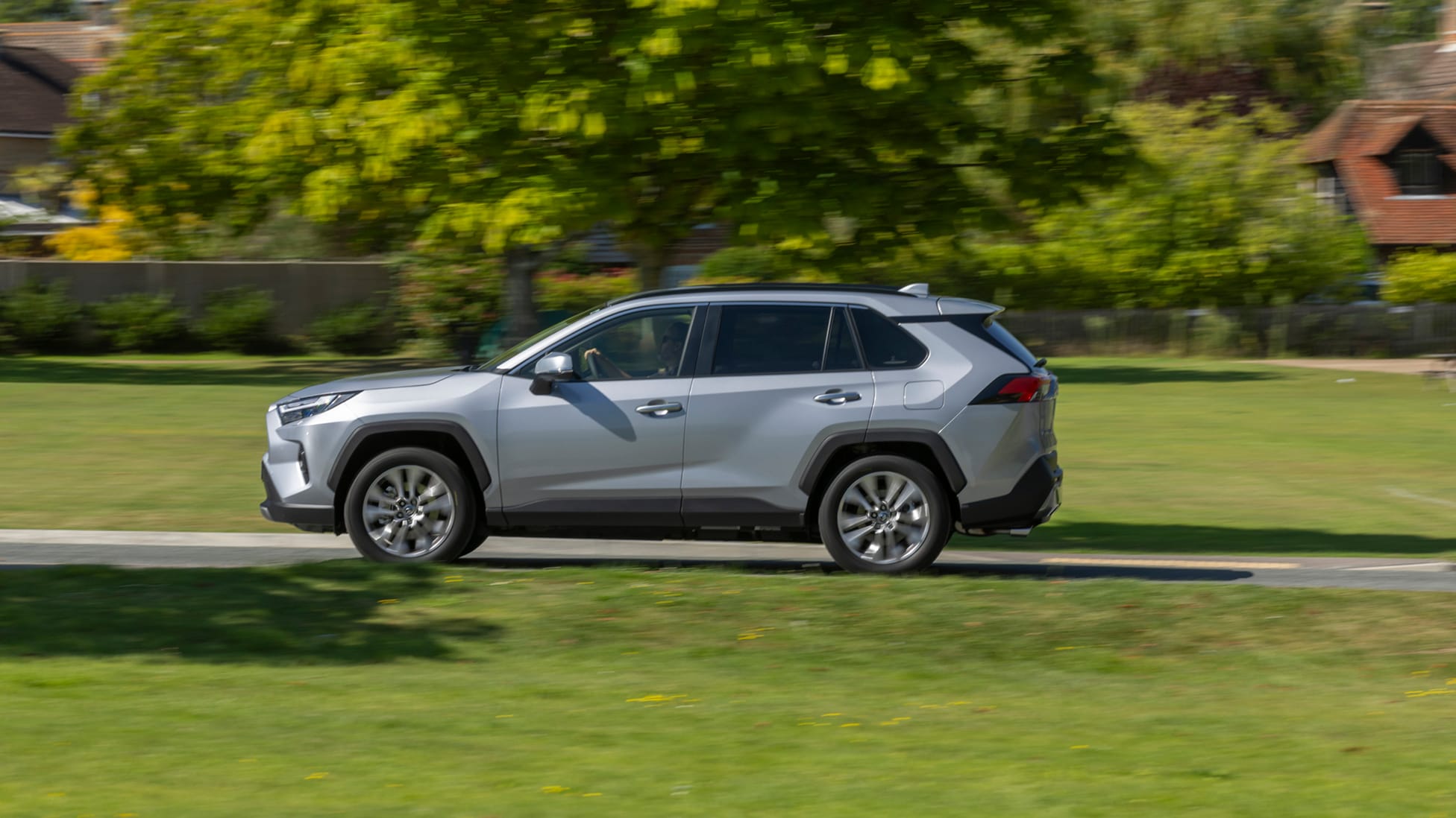 Toyota RAV4 Interior Layout & Technology | Top Gear