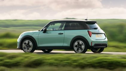 Mini Cooper Driving, Engines & Performance | Top Gear