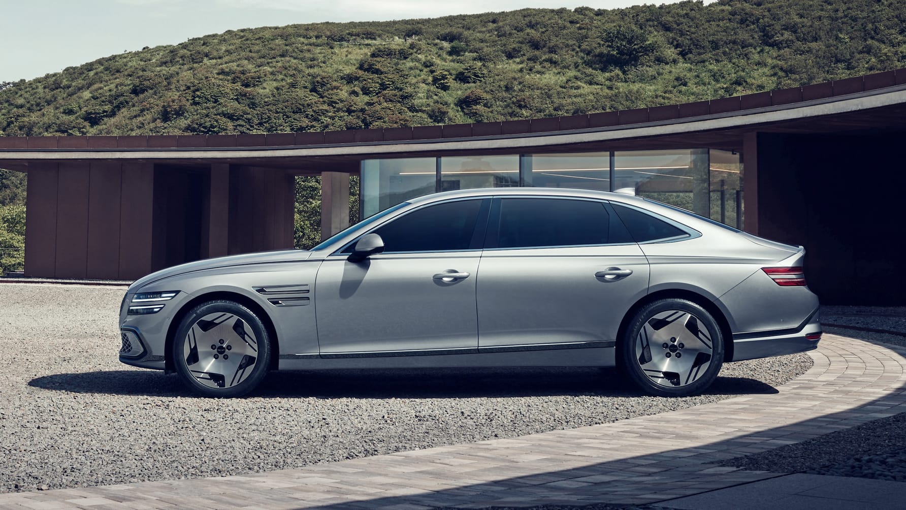 Genesis has updated the Electrified G80 with a bigger battery and more ...