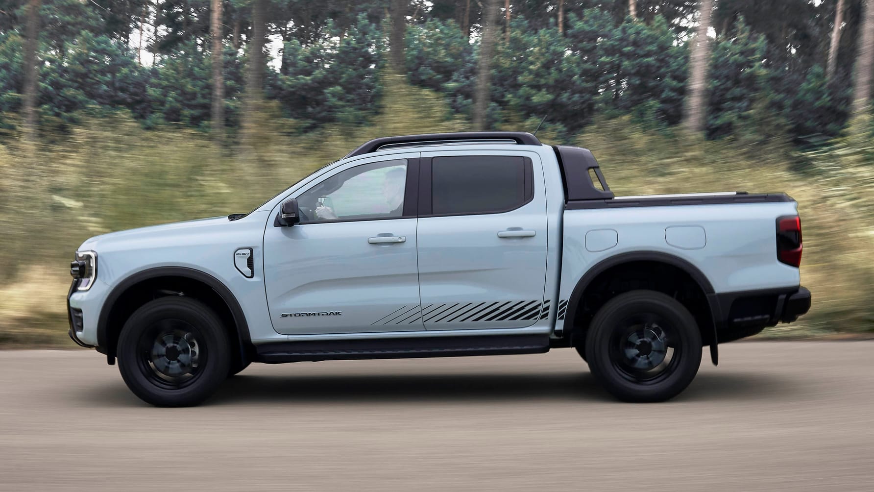 You can now have the Ford Ranger pickup with PHEV power | Top Gear