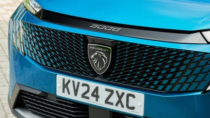 Peugeot 3008 Interior Layout & Technology | Top Gear