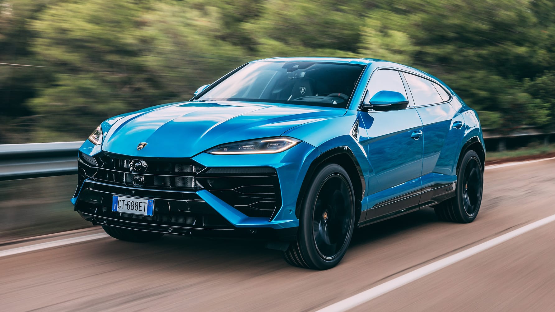 Lamborghini Urus Review 2025 | Top Gear