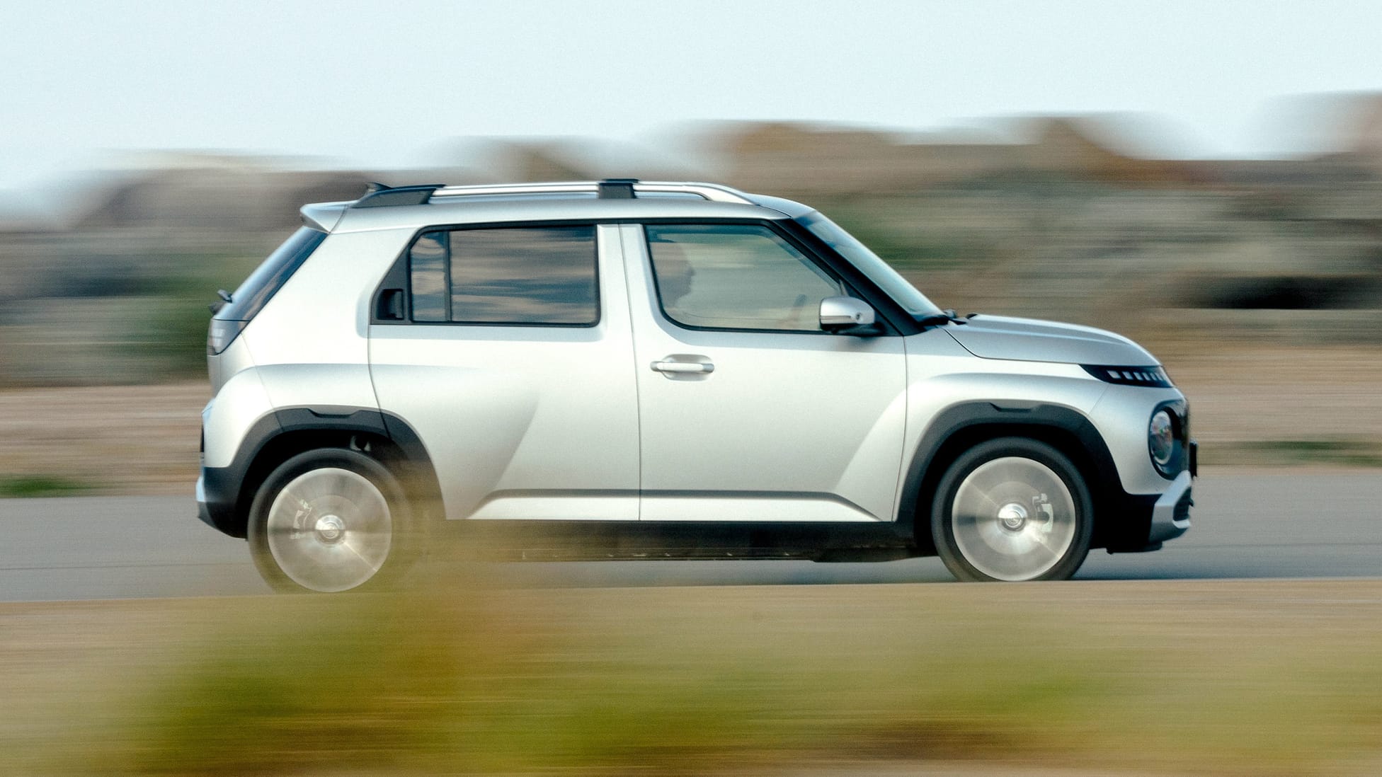 Hyundai Inster Interior Layout & Technology | Top Gear