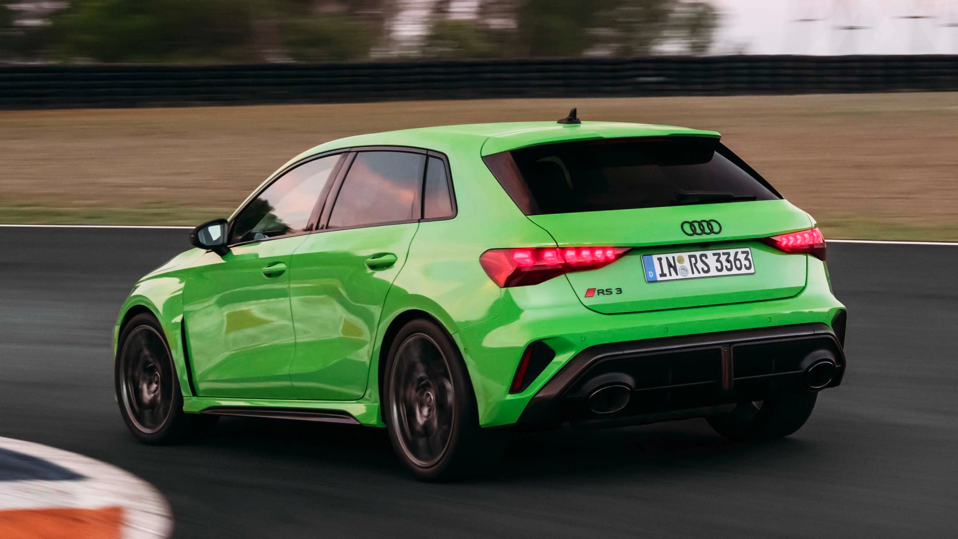 Audi RS3 Interior Layout & Technology | Top Gear