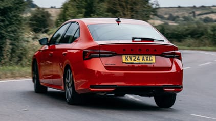 Skoda Octavia Interior Layout & Technology | Top Gear