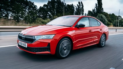 Skoda Octavia Interior Layout & Technology | Top Gear