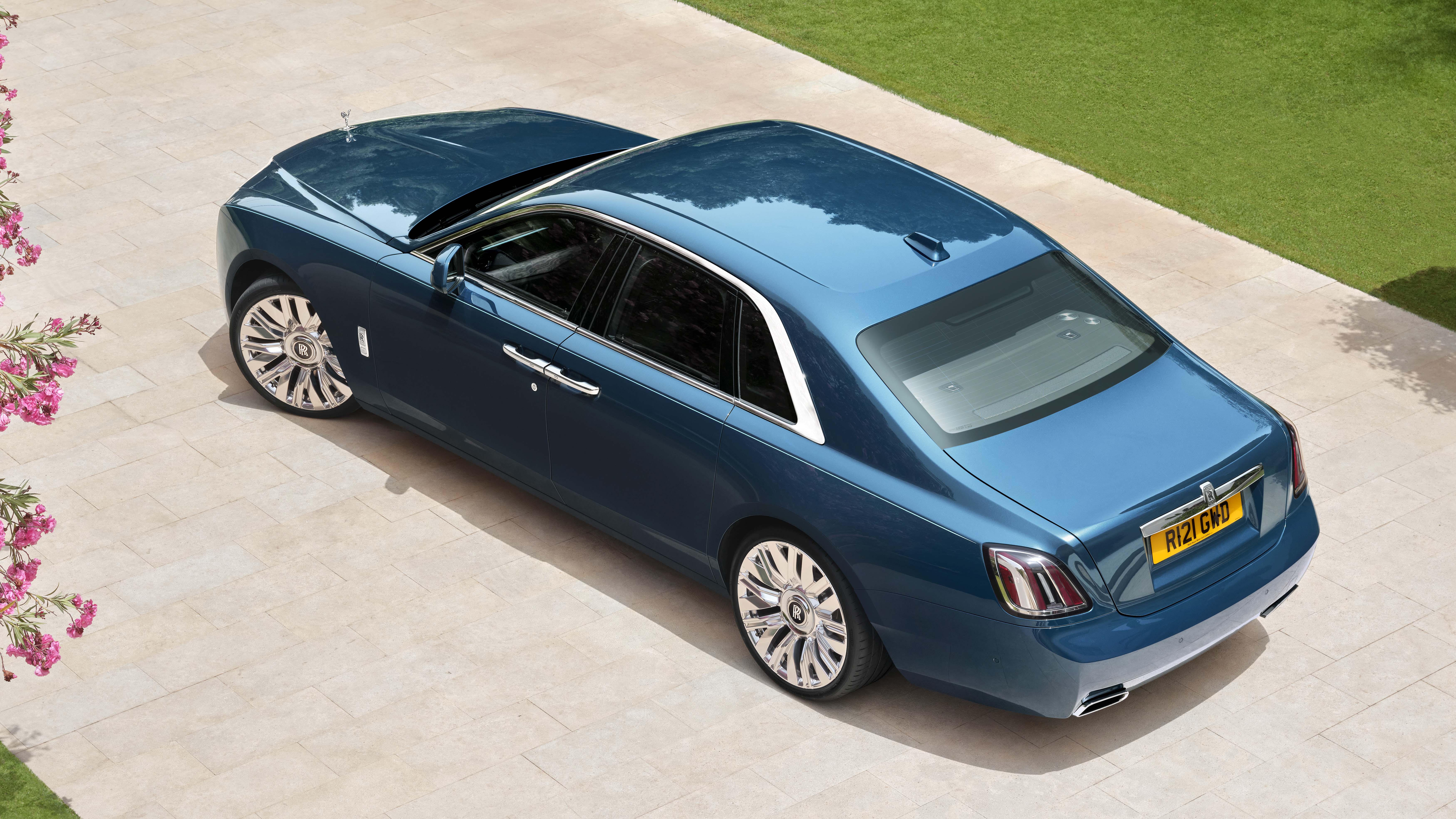 Rolls-Royce doesn’t do facelifts, so here’s a ‘subtle evolution’ of the ...