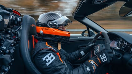 Bugatti has smashed the open-roof road car record with a 282mph top ...