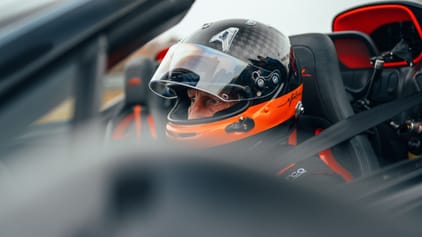 Bugatti has smashed the open-roof road car record with a 282mph top ...