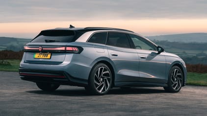 Volkswagen ID.7 Interior Layout & Technology | Top Gear