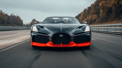 Bugatti has smashed the open-roof road car record with a 282mph top ...