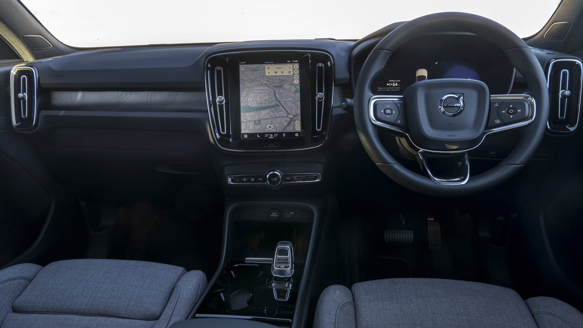 Volvo EC40 Interior Layout & Technology | Top Gear