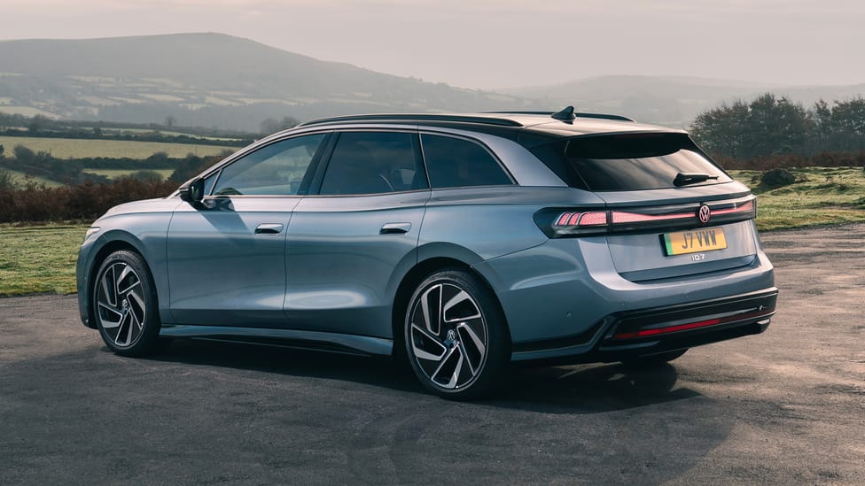 Volkswagen ID.7 Review 2025 | Top Gear