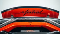 Bugatti has smashed the open-roof road car record with a 282mph top ...