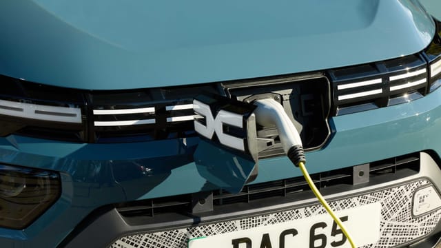 Dacia Spring Review 2025 | Top Gear