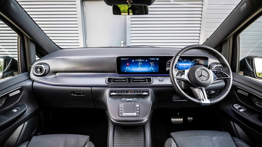 Mercedes-Benz V-Class Interior Layout & Technology | Top Gear