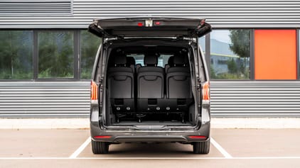 Mercedes-Benz V-Class Interior Layout & Technology | Top Gear