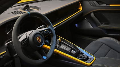 This extraordinary one-off 911 marks the end of Porsche's Dakar cars ...