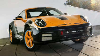 This extraordinary one-off 911 marks the end of Porsche's Dakar cars ...