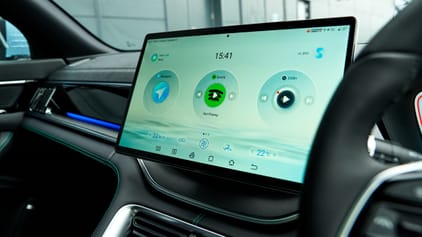 BYD Seal U Interior Layout & Technology | Top Gear