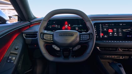 Dodge Charger Interior Layout & Technology | Top Gear