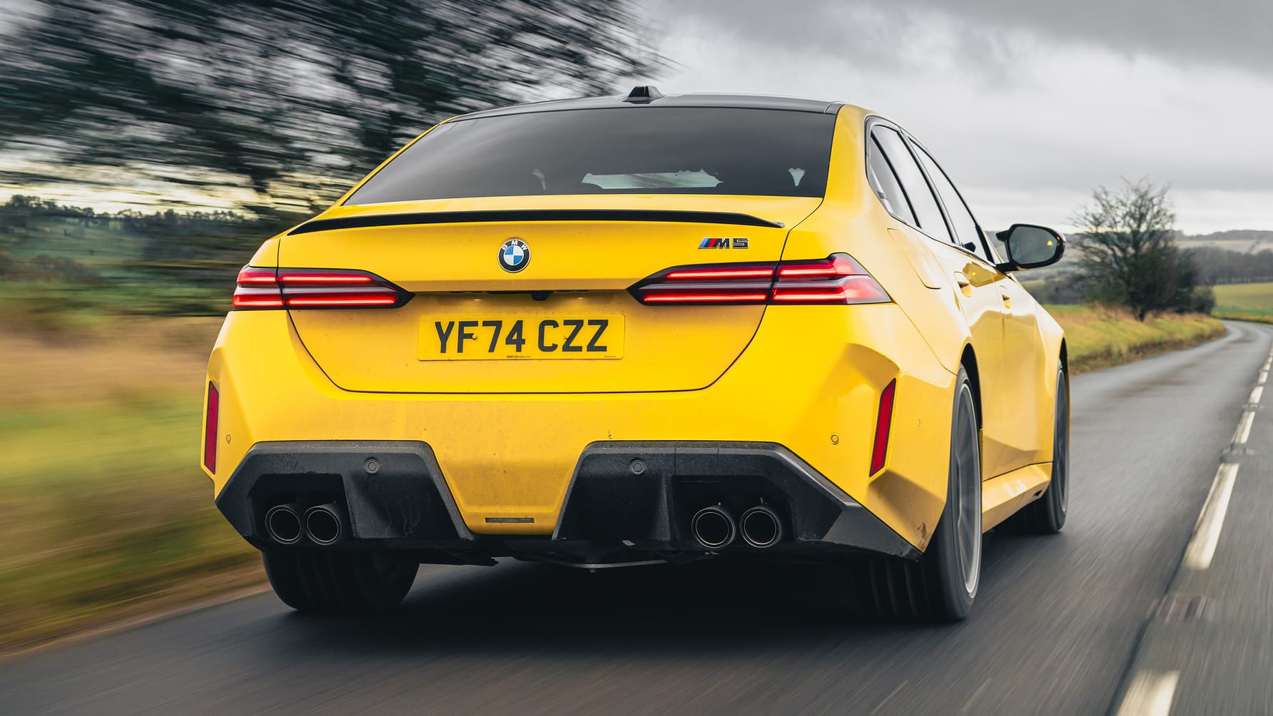 BMW M5 Driving, Engines & Performance | Top Gear