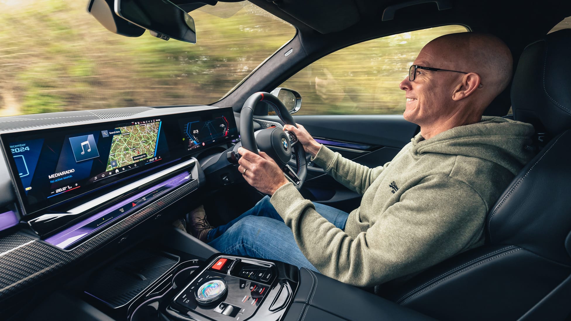 BMW M5 Driving, Engines & Performance | Top Gear