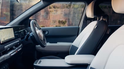 Kia EV3 Interior Layout & Technology | Top Gear