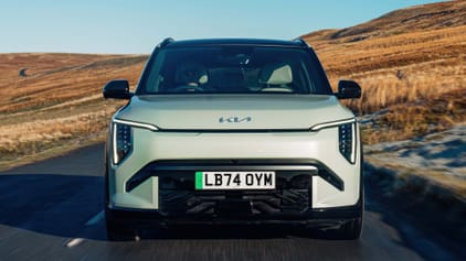 Kia EV3 Interior Layout & Technology | Top Gear