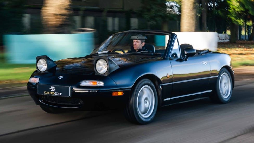 The Mk1 Mazda MX-5 has been electrified with a 'plug and play' kit ...
