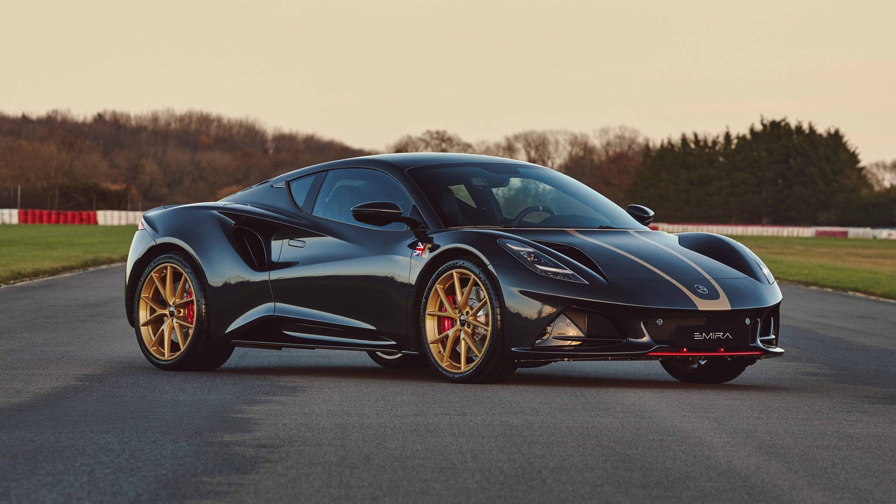 Lotus is releasing five special edition Emiras based on vintage Formula ...