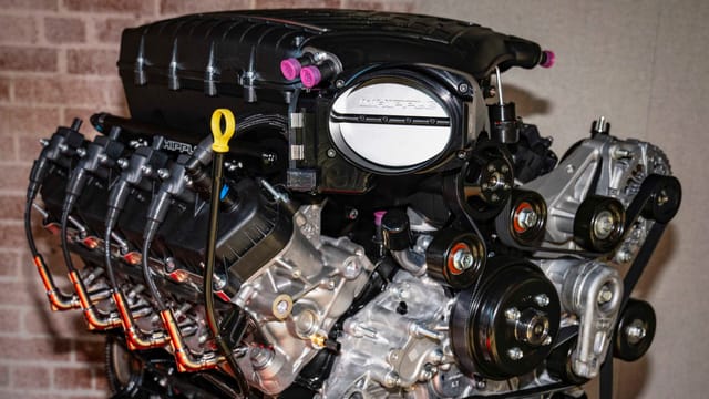 Ford has supercharged its Megazilla 7.3-litre V8 crate engine to 1 ...