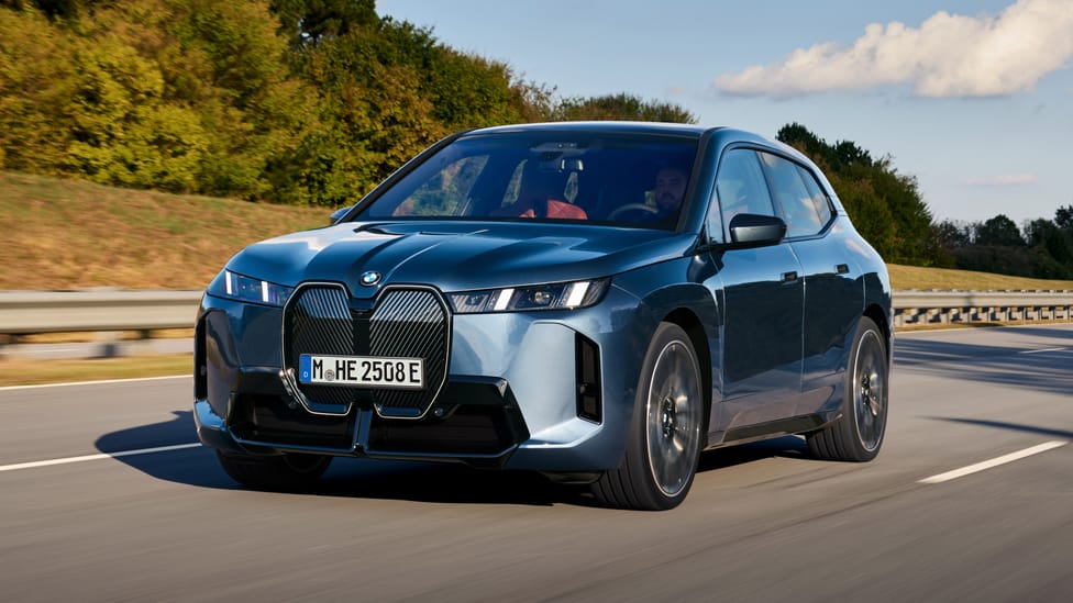 The facelifted BMW iX now gets a light-up kidney grille and up to ...
