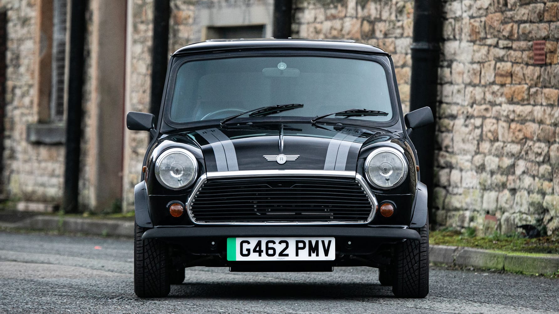 Chris Rea’s electrified classic Mini is coming up for auction | Top Gear