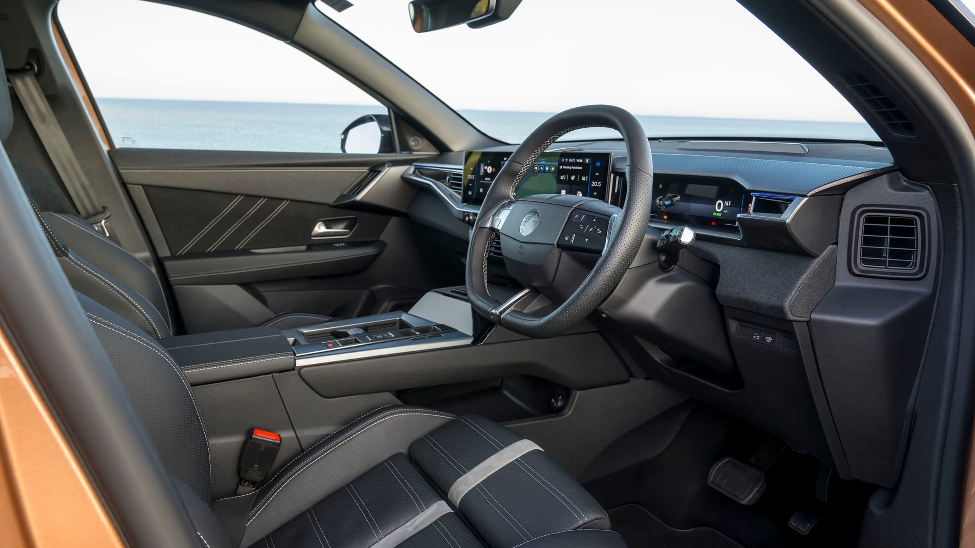 Vauxhall Grandland Electric Interior Layout & Technology | Top Gear