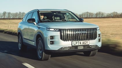 Jaecoo 7 Interior Layout & Technology | Top Gear