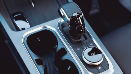 Jaecoo 7 Interior Layout & Technology | Top Gear