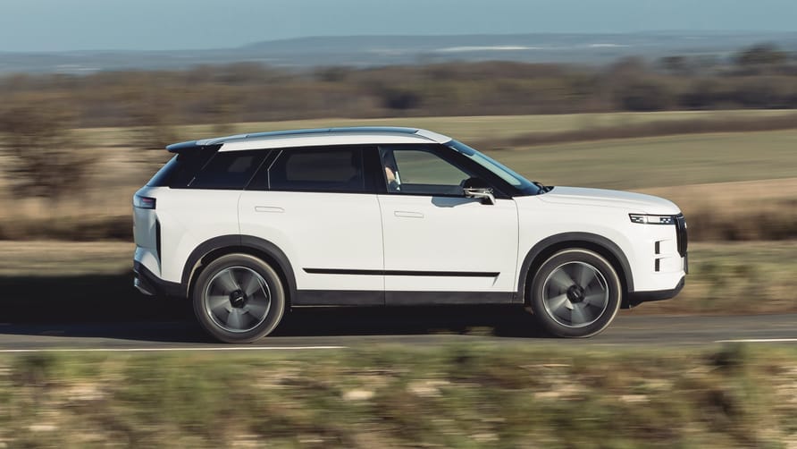 Jaecoo 7 Interior Layout & Technology | Top Gear