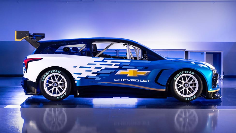 This bewinged 1,318bhp Blazer EV.R is Chevy's electric NASCAR prototype ...