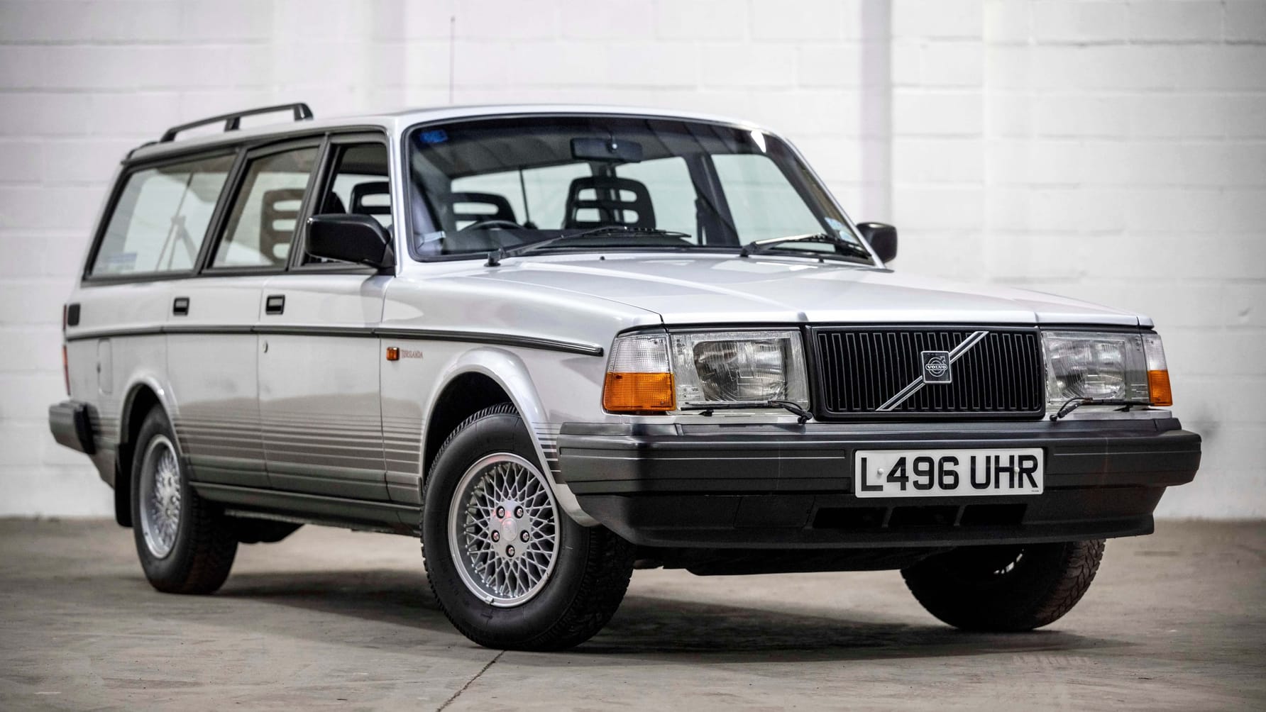 This might be the cleanest Volvo 240 estate left in existence, and it’s ...