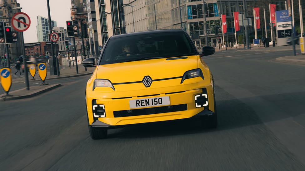 Renault 5 Interior Layout & Technology | Top Gear