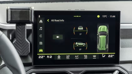 Dacia Bigster Interior Layout & Technology | Top Gear
