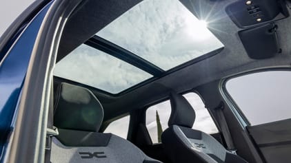 Dacia Bigster Interior Layout & Technology | Top Gear