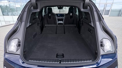 BMW iX Interior Layout & Technology | Top Gear