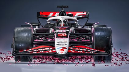 Flower power: Haas adopts cherry blossom livery for Japanese GP | Top Gear