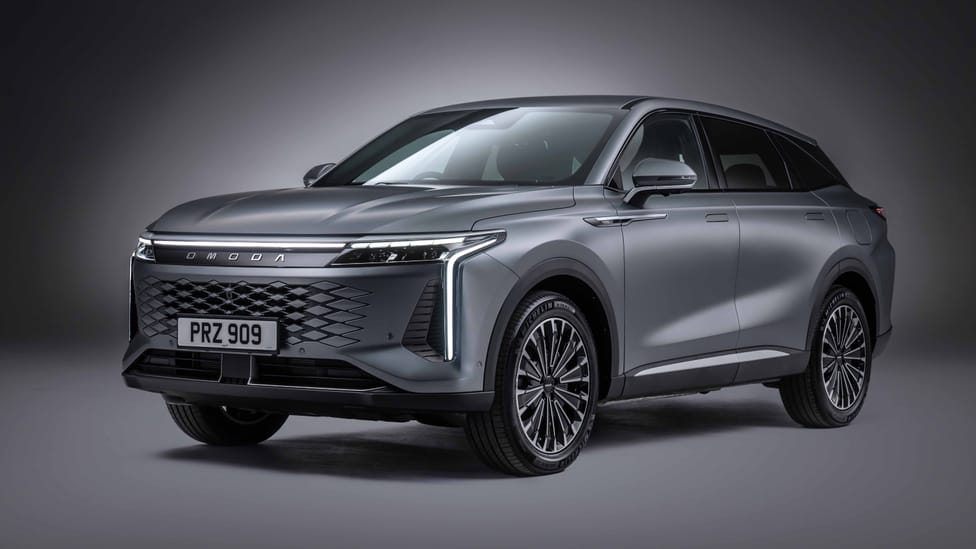 The Omoda 9 is a £45k plug-in hybrid SUV that’ll beat a Golf GTI ...