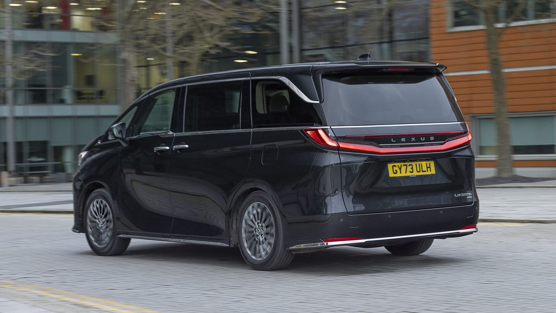 Lexus LM Interior Layout & Technology | Top Gear