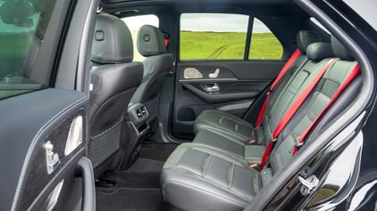 Mercedes-Benz GLE Interior Layout & Technology | Top Gear