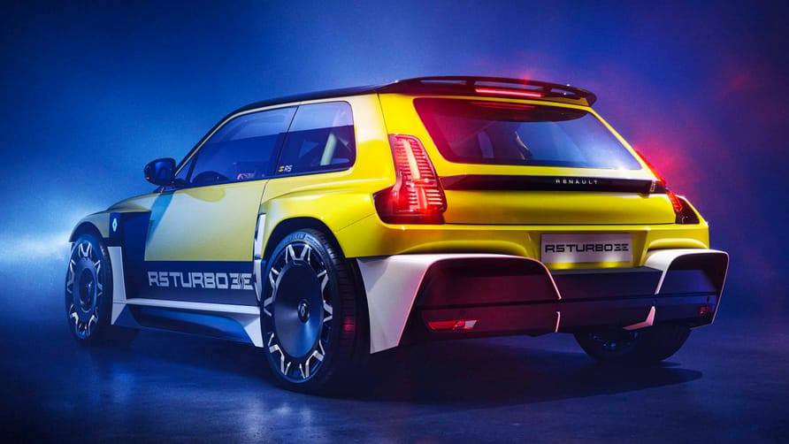 Official: the new R5 Turbo gets 536bhp, a massive 3,540lb ft, and a ...