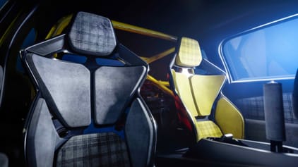 Official: the new R5 Turbo gets 536bhp, a massive 3,540lb ft, and a ...